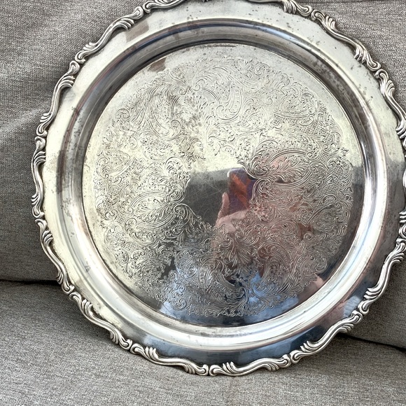 ONEIDA OL 2 LIONS 12” tray | Dining | Vintage Oneida Ol 2 Lions Usa ...
